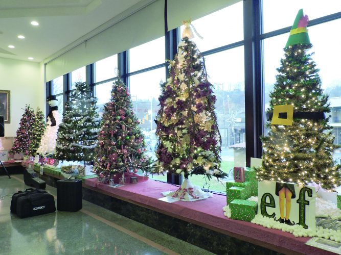 Christmas Tree Contest | News, Sports, Jobs - The Herald Star